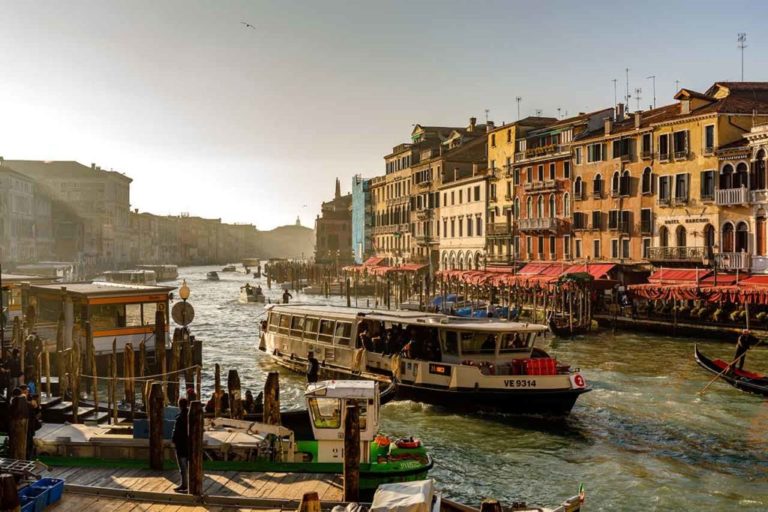 Vaporetto - water bus in Venice: prices and info